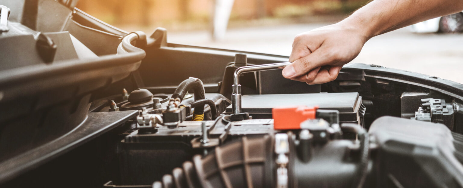 Kaip pakrauti akumuliatorių | Kaip patikrinti automobilio ...